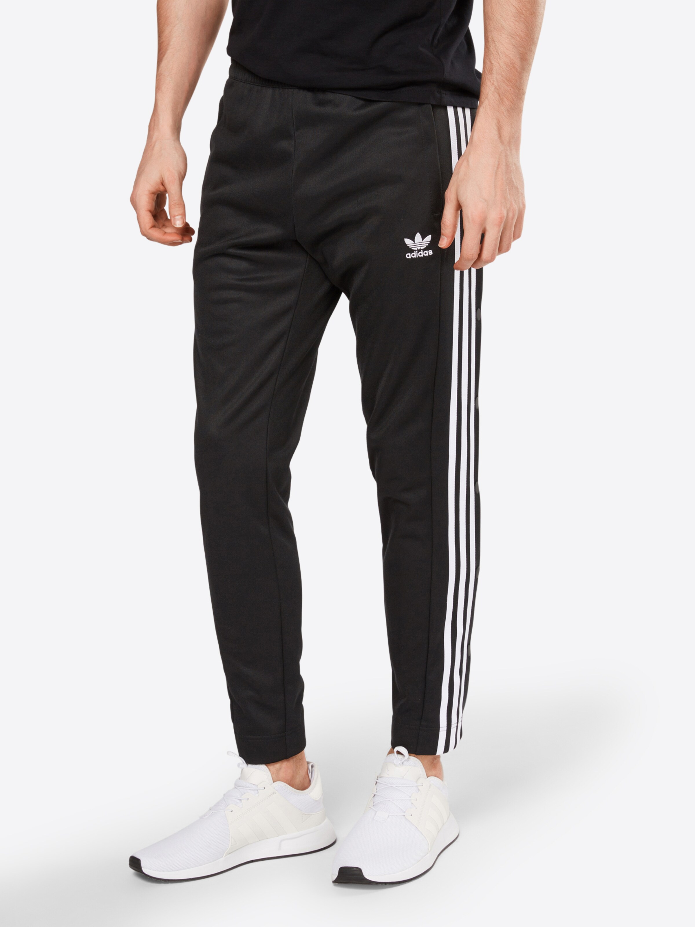 ADIDAS ORIGINALS Jogginghose 'ADIBREAK SNAP PANTS' in schwarz | ABOUT YOU