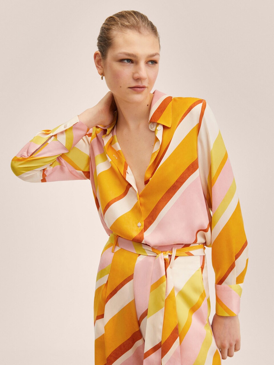 Mango Blusen