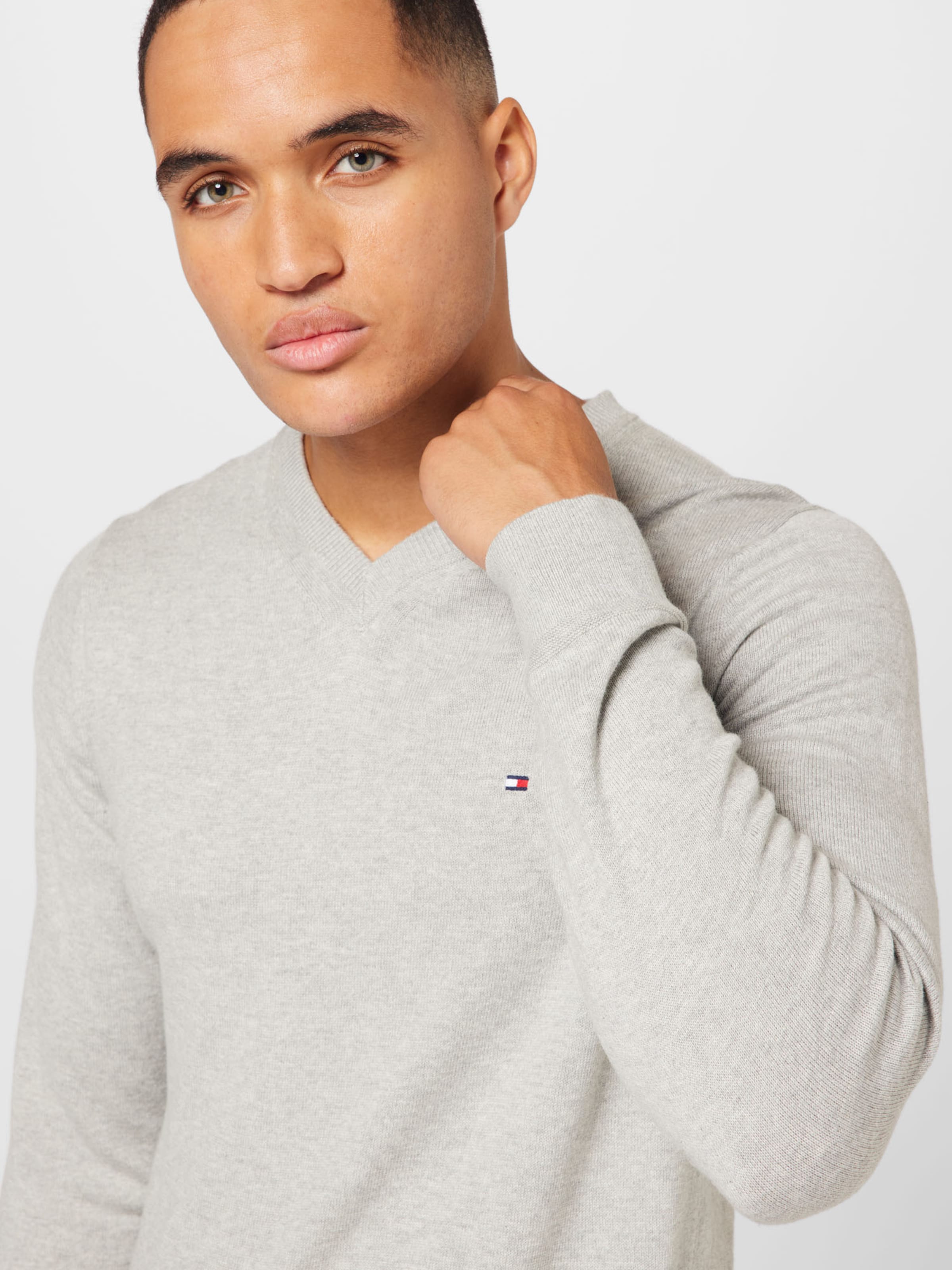 TOMMY HILFIGER Sweater in Light Grey ABOUT YOU