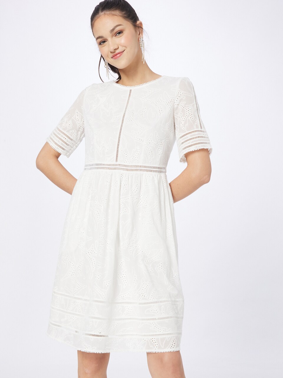 Čipkaste haljine » online na ABOUT YOU