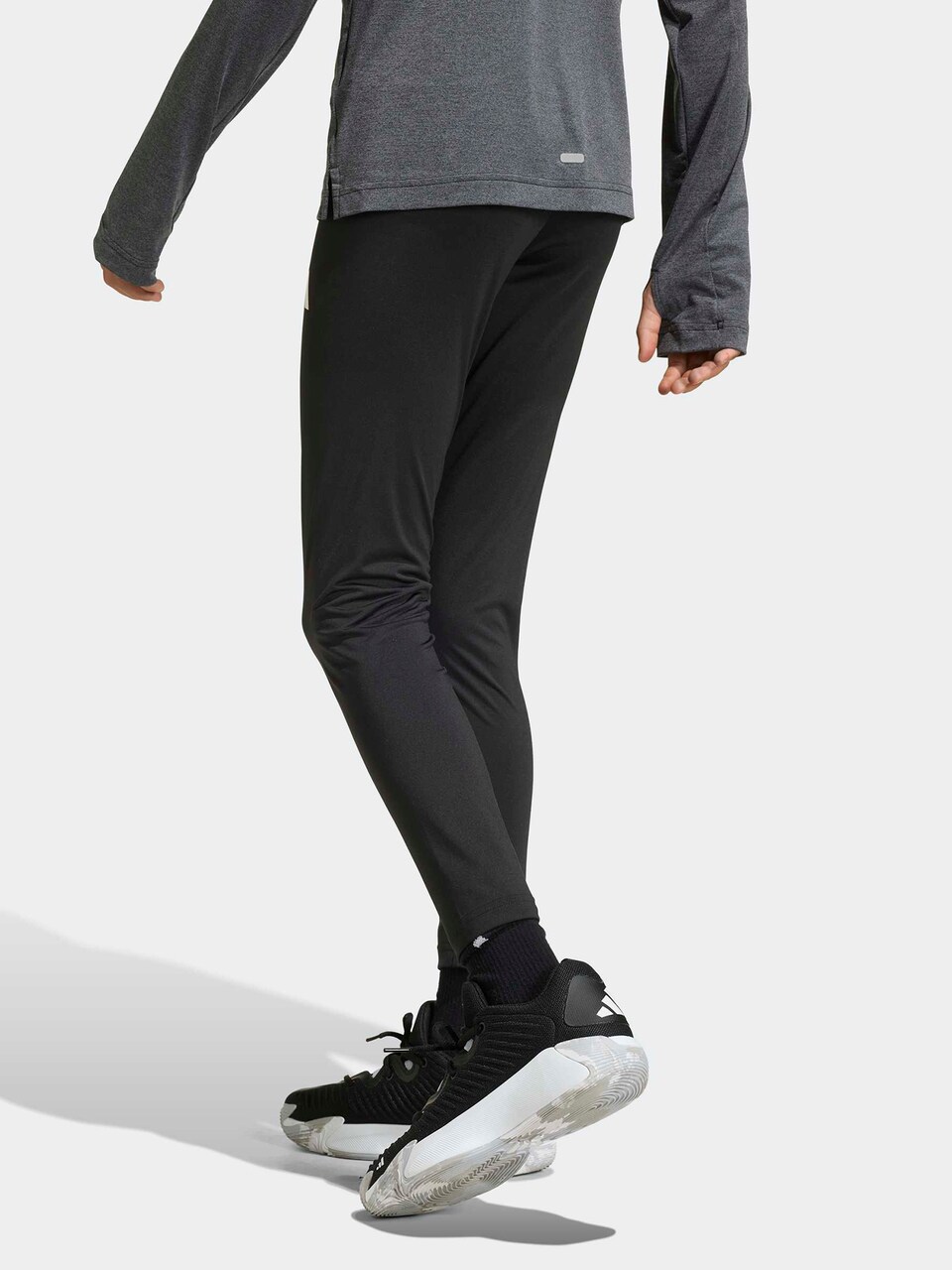 ADIDAS SPORTSWEAR Skinny Calças de desporto 'Essentials' em Preto ...