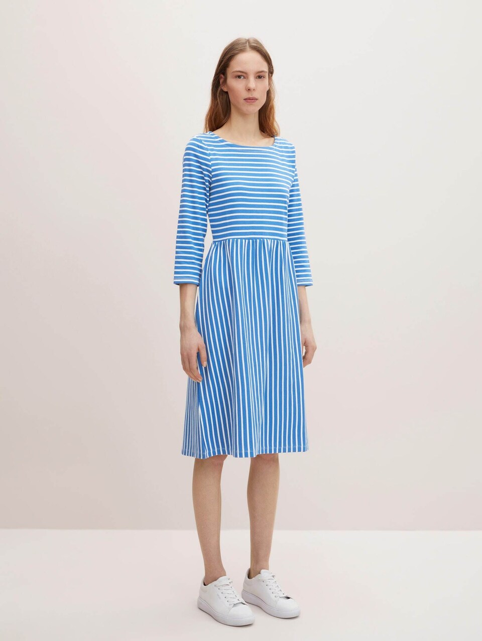 Akciós Ruhák nőknek online vásárlása | ABOUT YOU