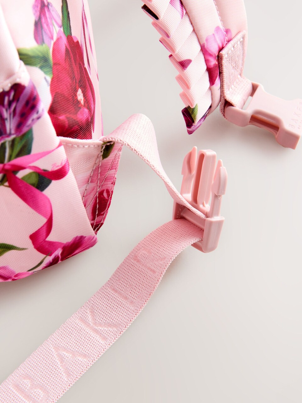 Baker by Ted Baker Mochila em Cor-De-Rosa, Rosa Escuro | ABOUT YOU