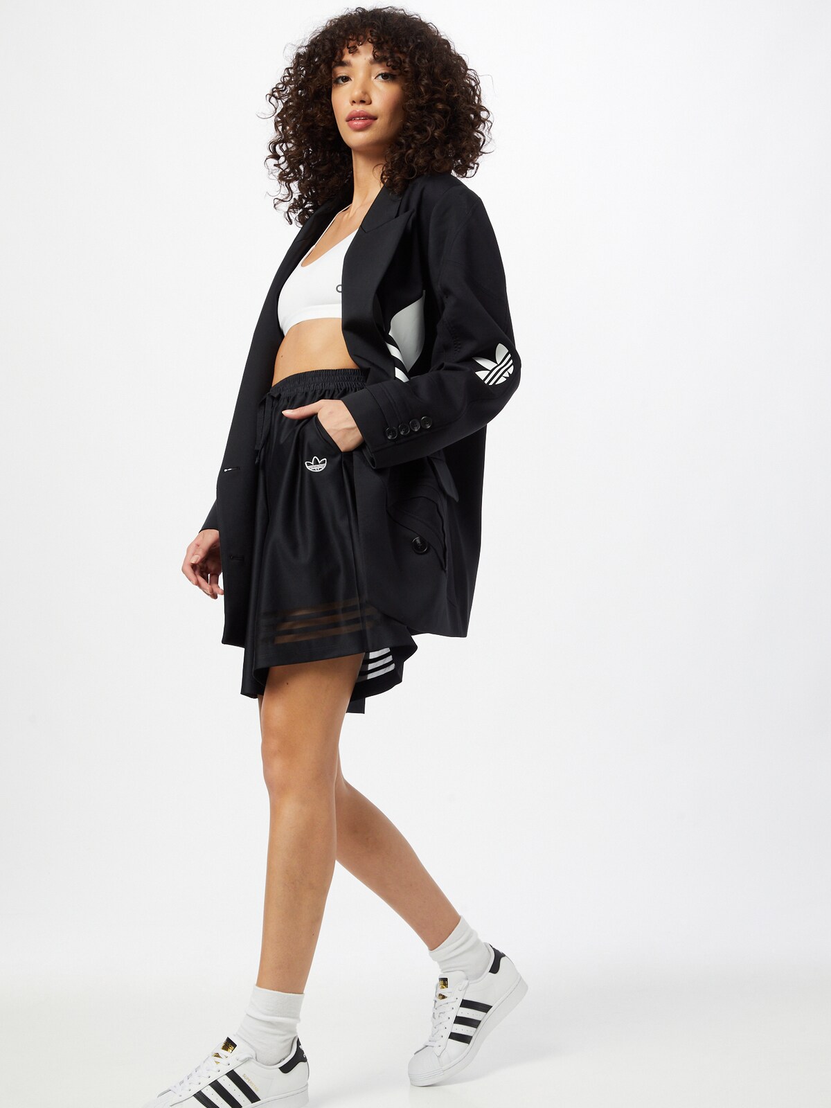 ADIDAS ORIGINALS Παντελόνι σε μαύρο / λευκό | ABOUT YOU