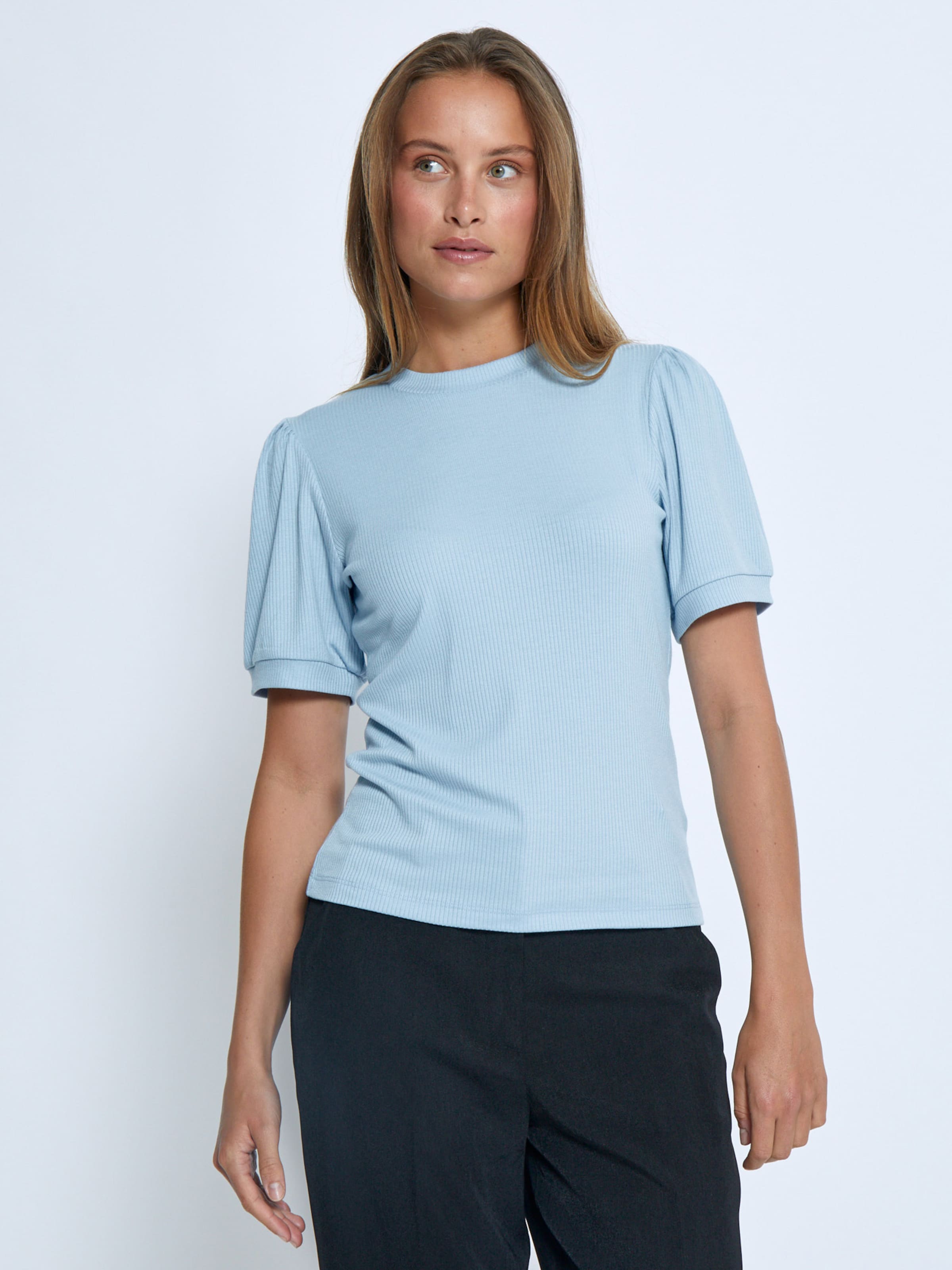 minus Top 'Johanna' in Lichtblauw | ABOUT YOU