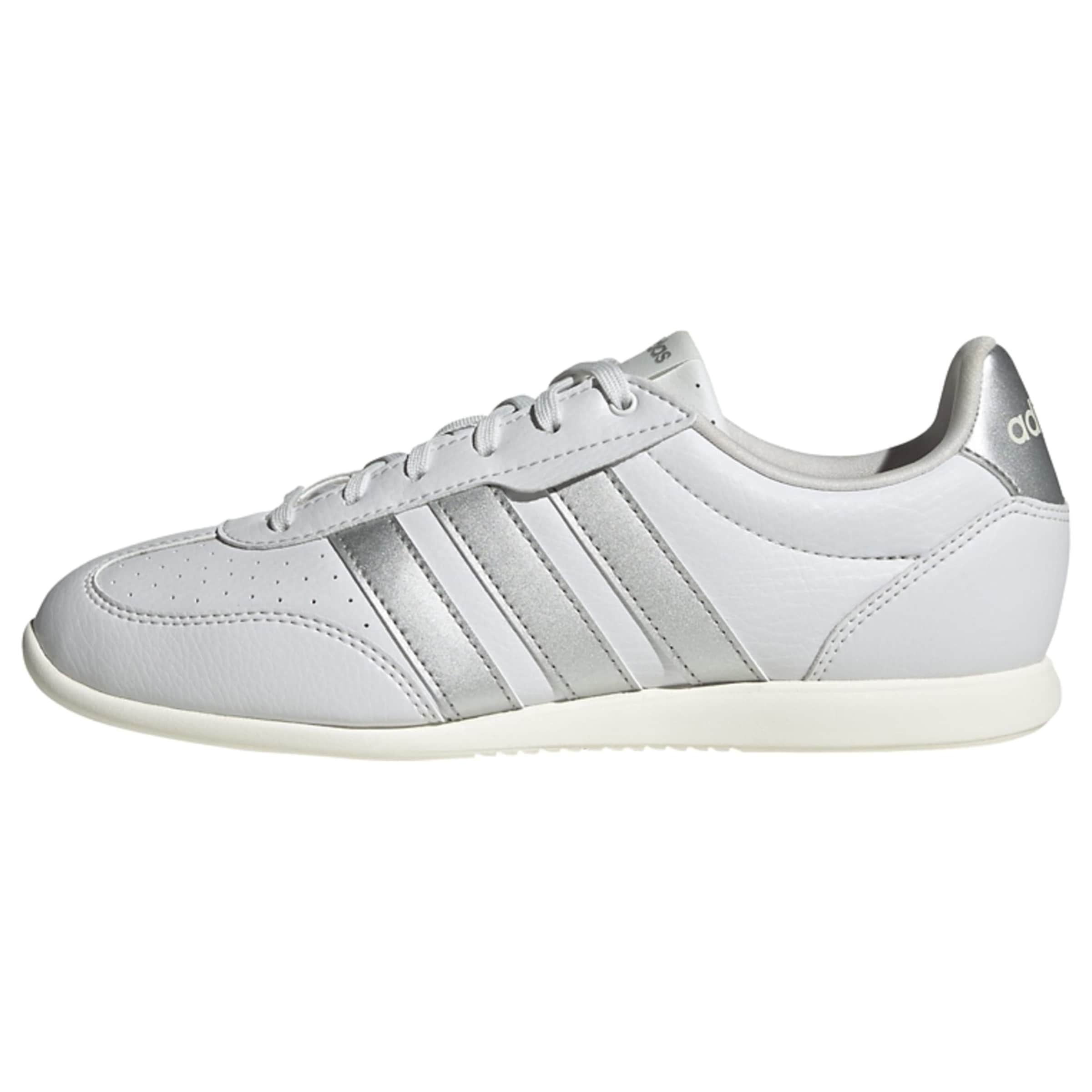 ADIDAS SPORTSWEAR Sapatilhas baixas 'Barreda' em Branco | ABOUT YOU